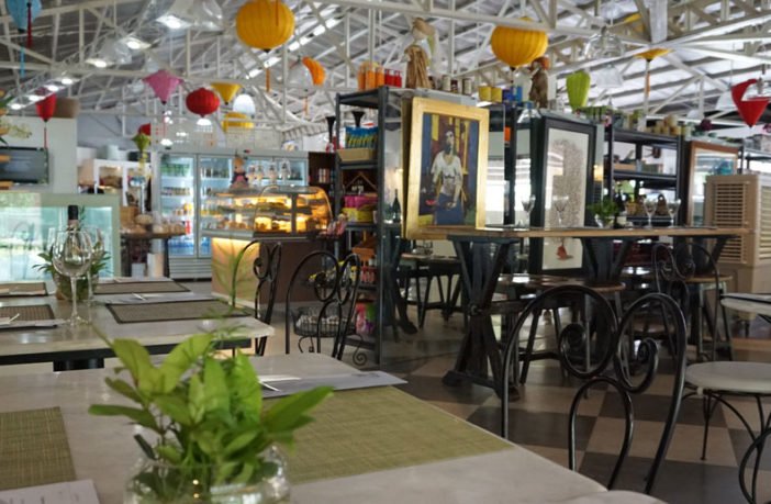 Tarsier Botanika Alona Restaurant in Panglao • Bohol Guide